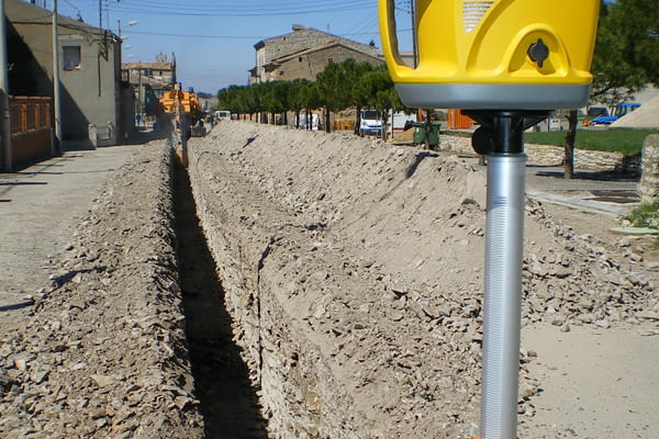 Collectors in the village of Sant Ramon | Calaf Trenching