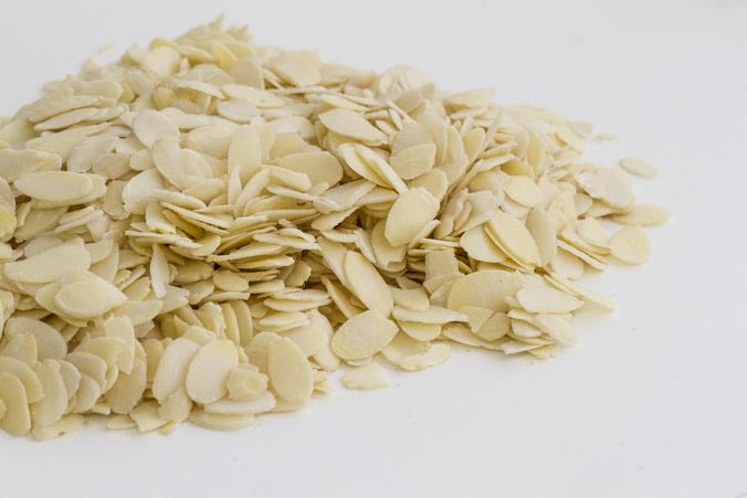 BLANCHED ALMOND SLICES | Sirvent Almendras