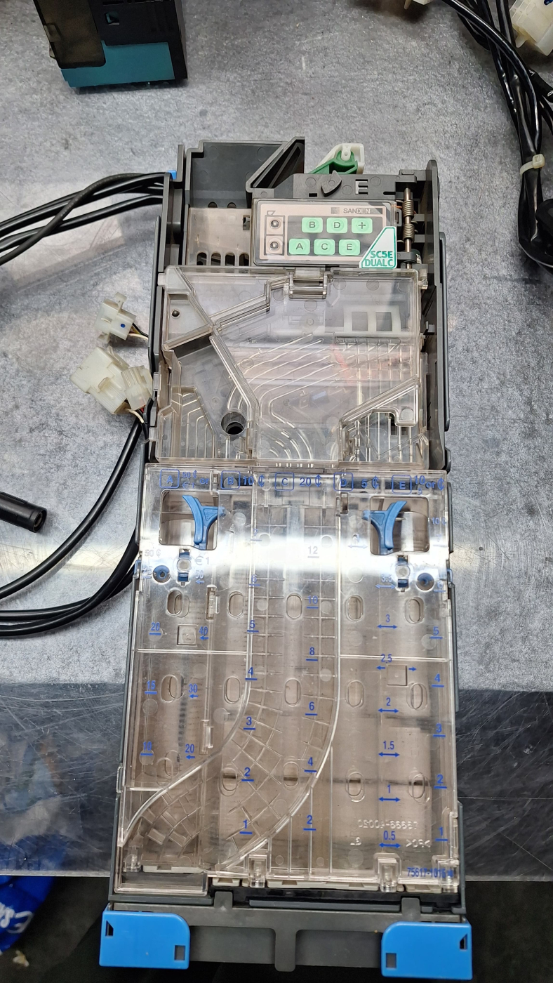 MONEDERO DE CAMBIO 5 TUBOS SANDEN VENDO MDB/EXE | Central del Vending